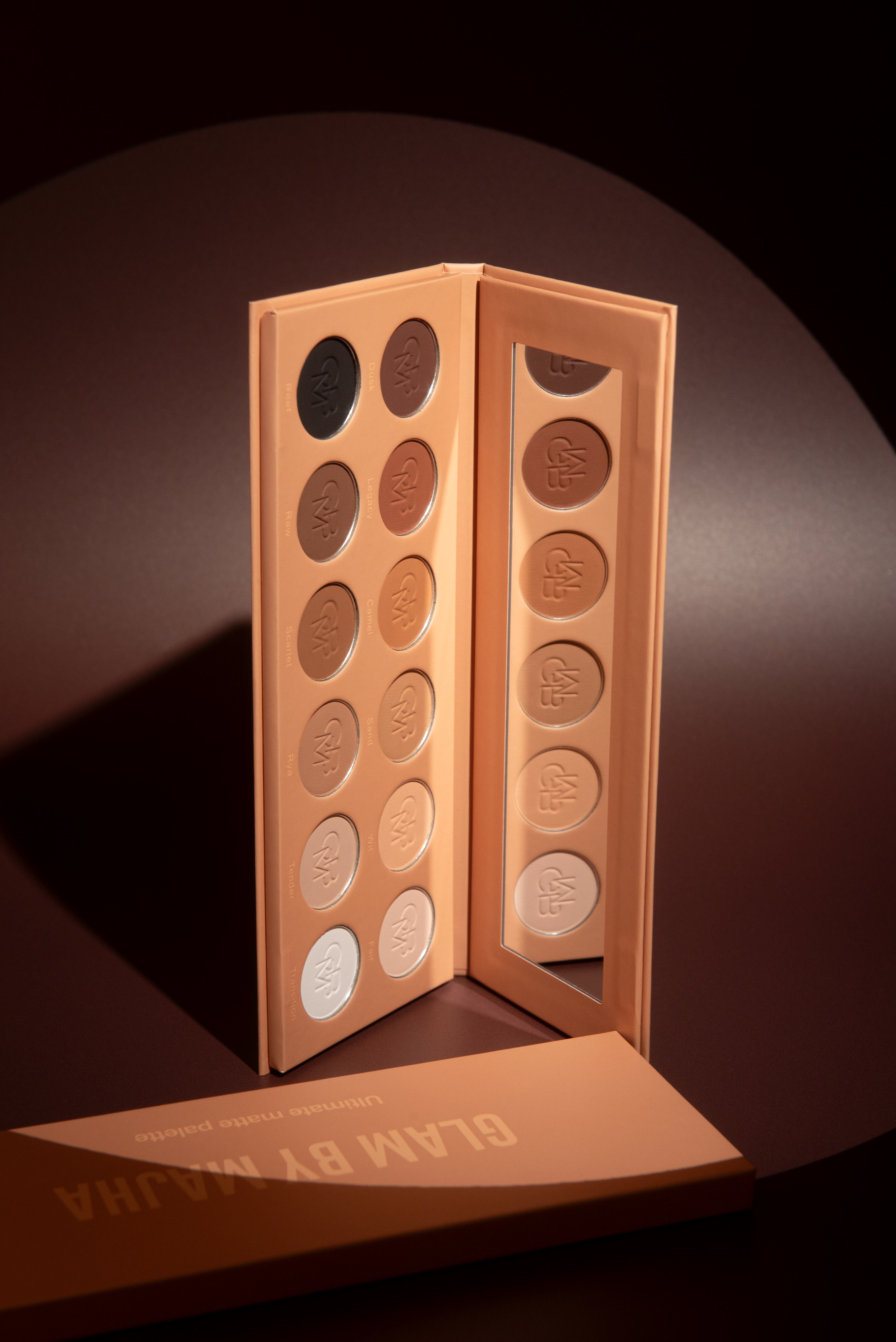 Ultimate matte palette – GLAM BY MAJHA